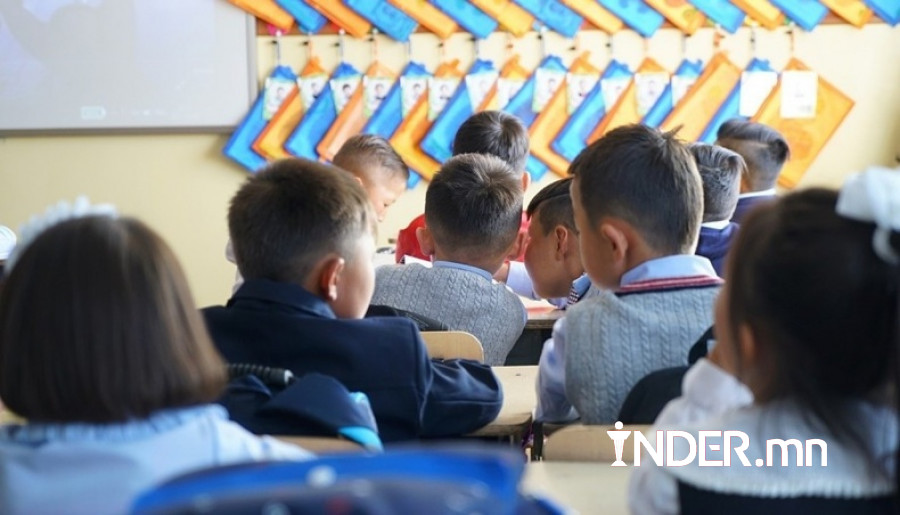 Сурагчдын дүрэмт хувцас багц үнээрээ 10 60 мянган төгрөг нэмэгджээ
