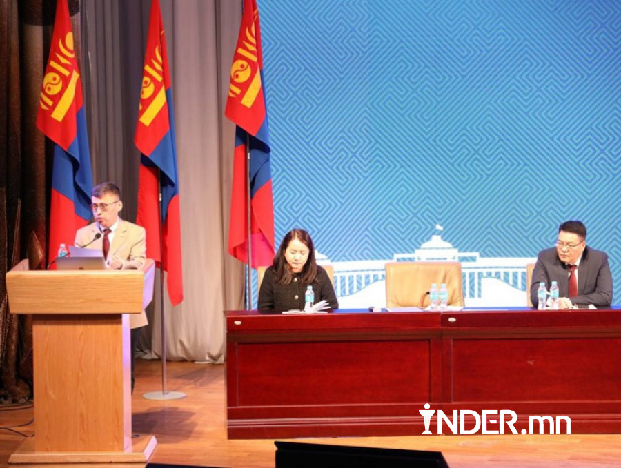 Үндсэн хуульд оруулах өөрчлөлтийн төсөлд эрүүл мэндийн салбарынхны саналыг авч байна